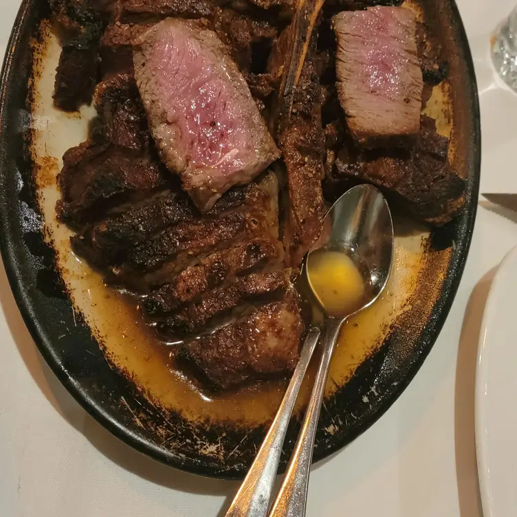 Bobby Van's Steakhouse - 809 15th Street NW Restaurant - Washington, DC ...