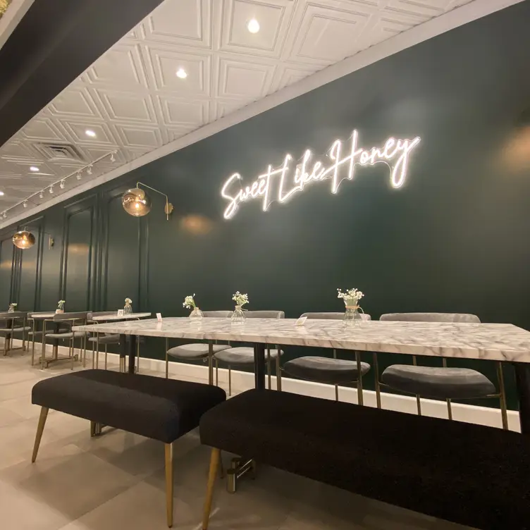 The Honey Hole Restaurant - Houston, TX | OpenTable