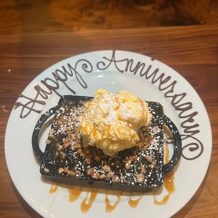Larsen's Grill - Simi Valley Restaurant - Simi Valley, CA | OpenTable