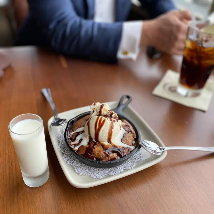 Daniel's Broiler - Leschi Restaurant - Seattle, WA | OpenTable