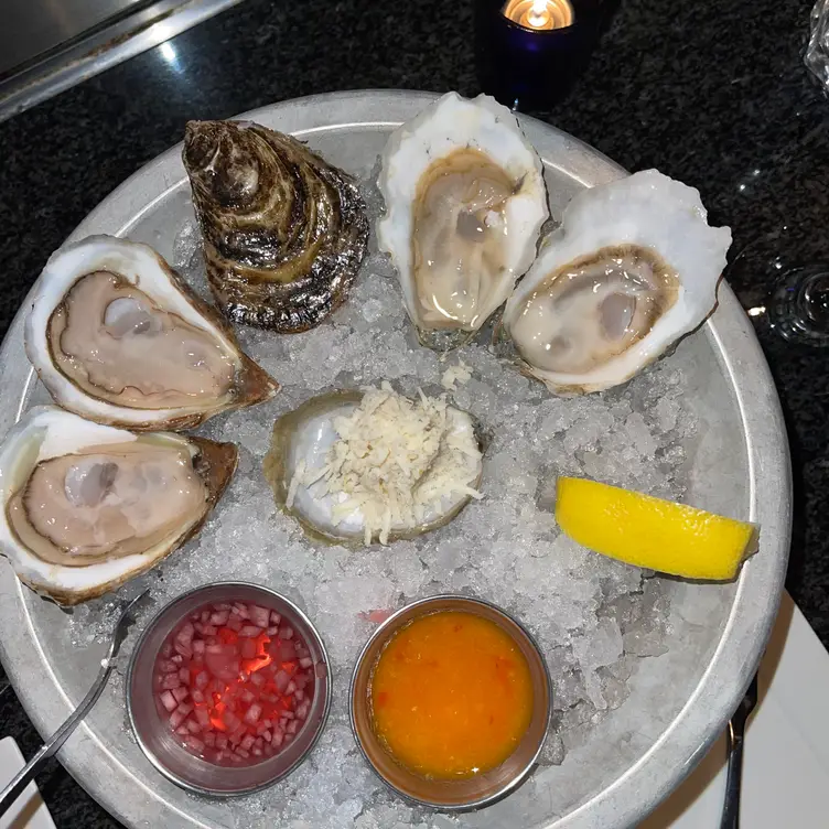 Zee Grill Toronto Restaurant - Toronto, ON | OpenTable