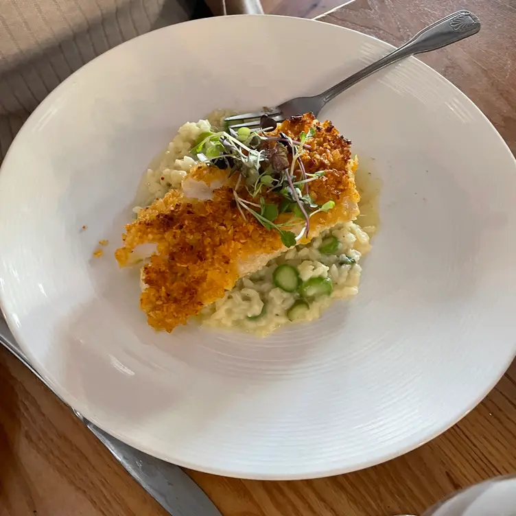 Clintons Bar and Grille Restaurant - Clinton, MA | OpenTable