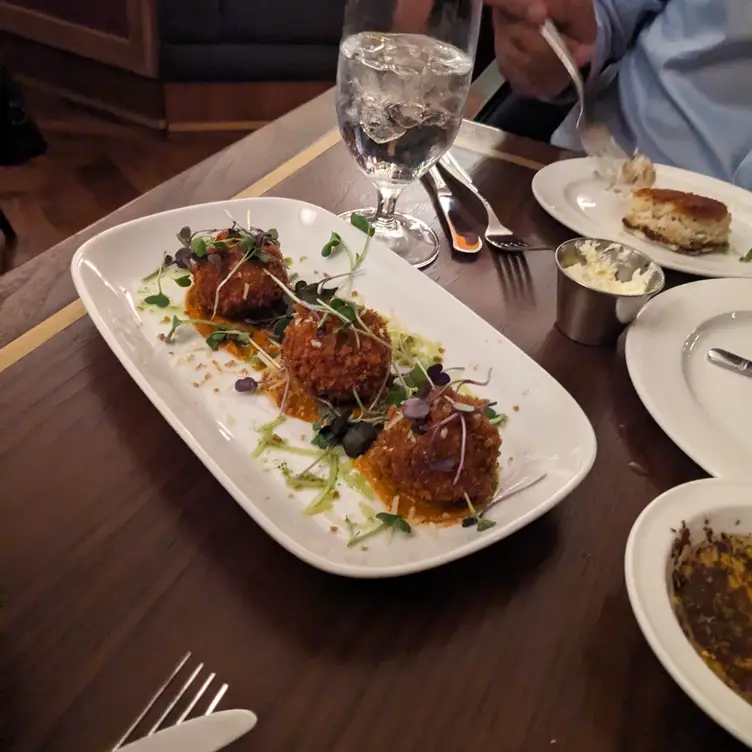 The Western Door Steakhouse -Seneca Niagara Resort & Casino Restaurant ...