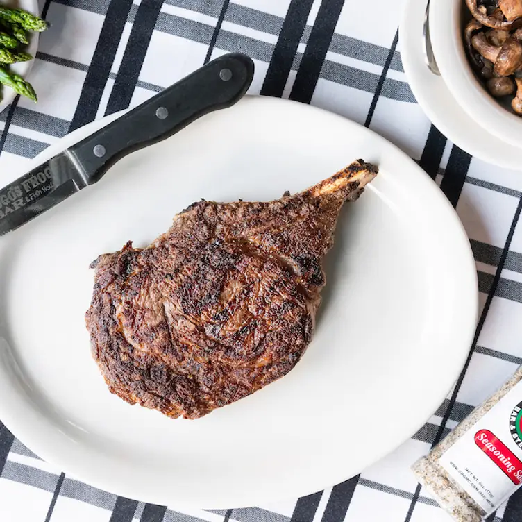 Hugo's Frog Bar & Fish House - Naperville Restaurant - Naperville, IL ...