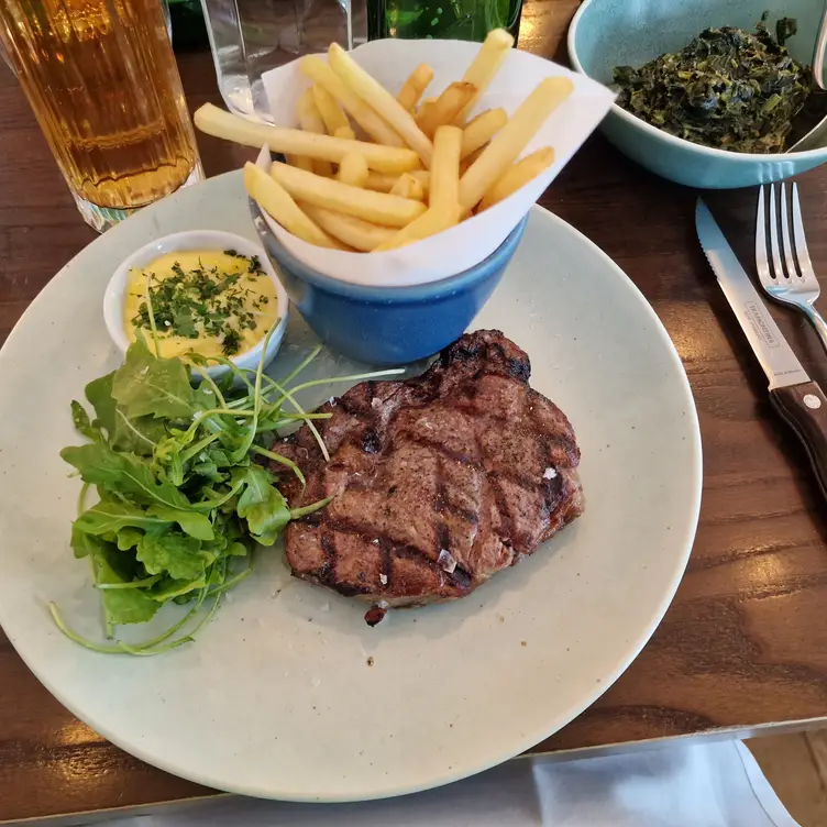 Restaurante Côte Brasserie - Woking - Woking, , Surrey | OpenTable