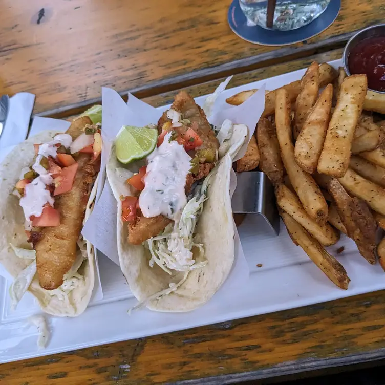 State + Main - Etobicoke Restaurant - Toronto, ON | OpenTable