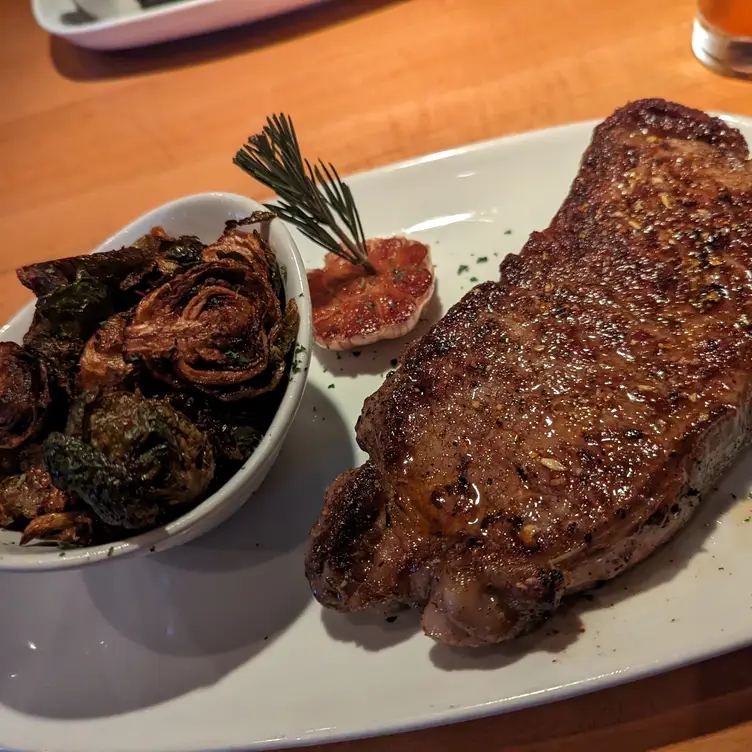 Larsen's Grill - Oxnard Restaurant - Oxnard, CA | OpenTable