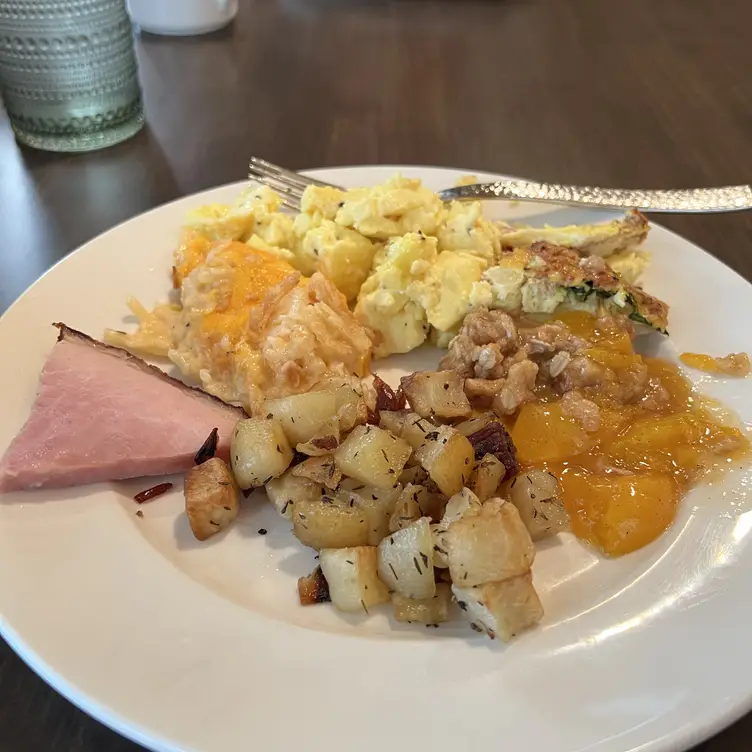 Stillwaters Restaurant at Stonewall Resort - Roanoke, WV | OpenTable