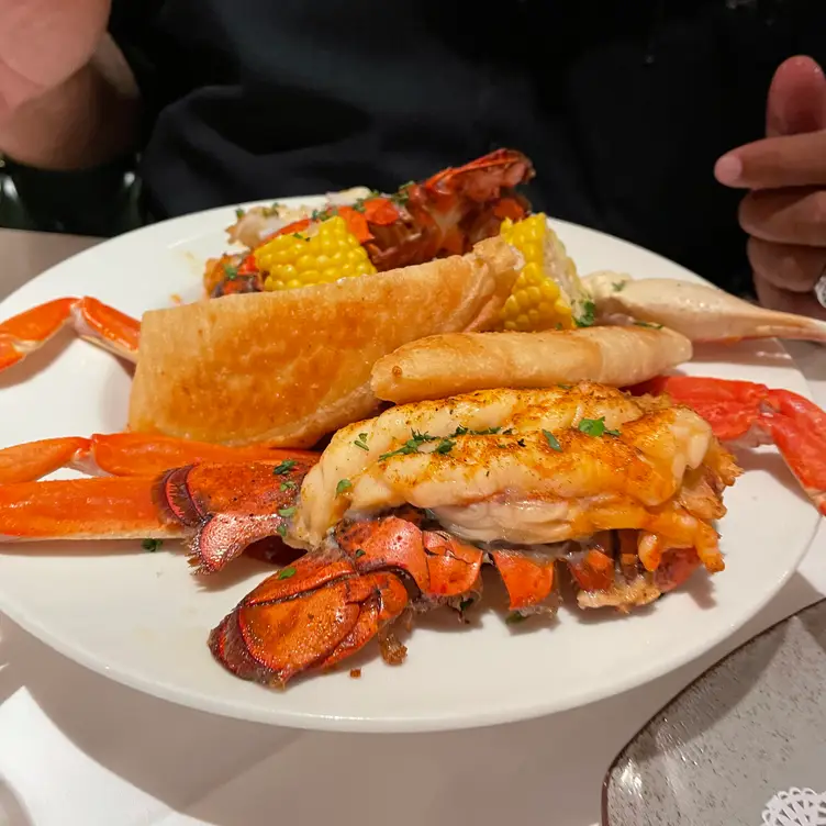 Buckingham's - Grand Victoria Casino Restaurant - Elgin, , IL | OpenTable