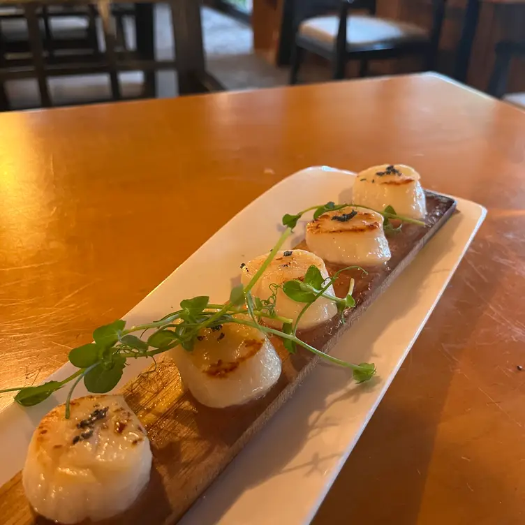 The Antler Steakhouse - Deerhurst Resort Restaurant - Huntsville, ON ...