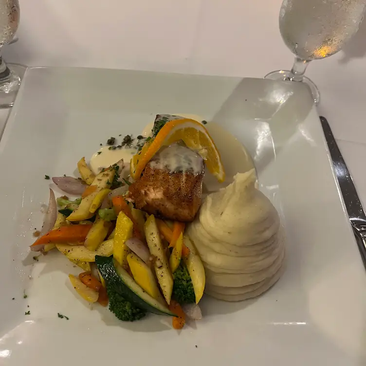 The Grill at The Pittstown Inn Restaurant - Pittstown, NJ | OpenTable