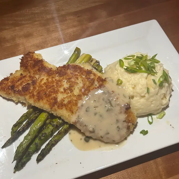 Redstone American Grill - Burlington Restaurant - Burlington, MA ...