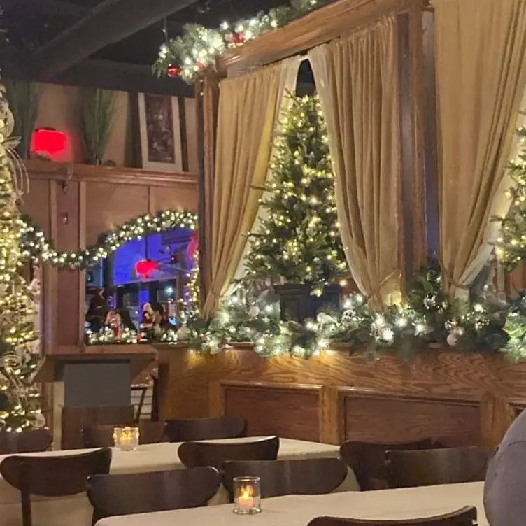 Bella Mia Restaurant - Midlothian, IL | OpenTable