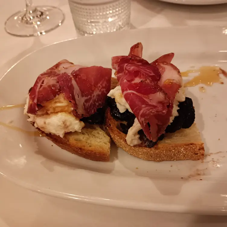 Francesca's Amici Restaurant - Elmhurst, IL | OpenTable