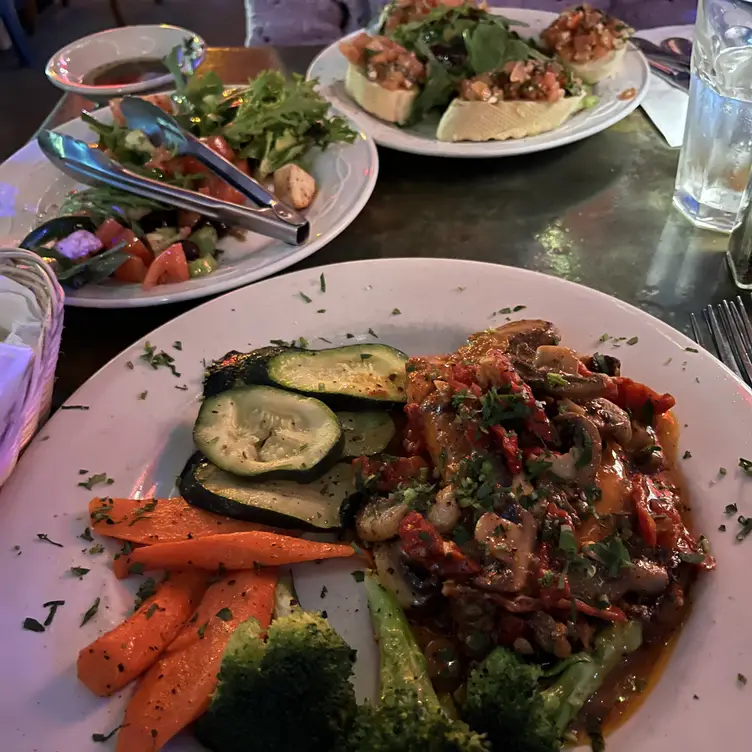 La Vita E Bella Restaurant - Seattle, WA | OpenTable