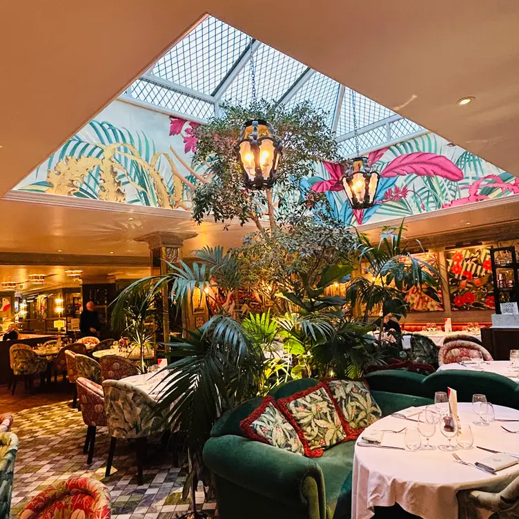 The Ivy Marlow Garden Restaurant - Marlow, ENG | OpenTable
