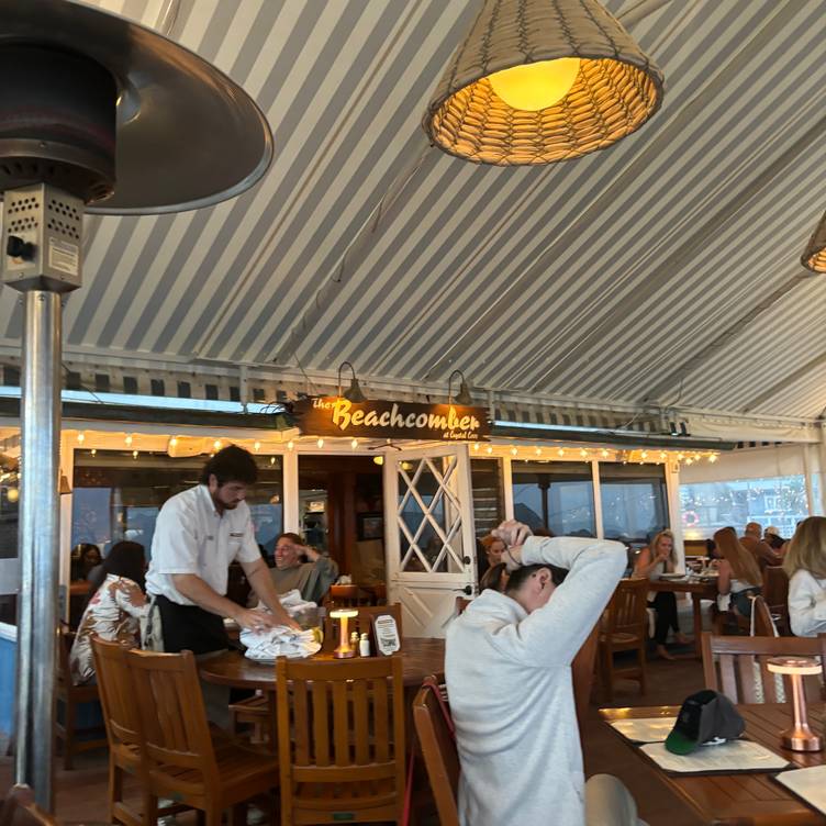 Beachcomber Crystal Cove Restaurant Logo The Beachcomber Cafe At