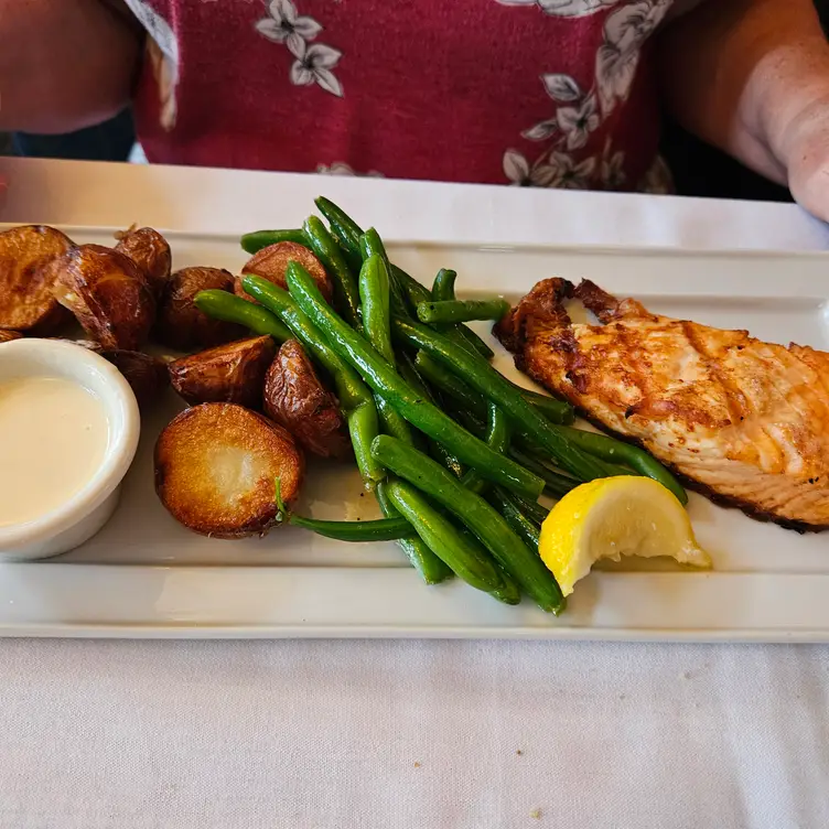 Don's Lighthouse Grille Restaurant - Cleveland, OH | OpenTable