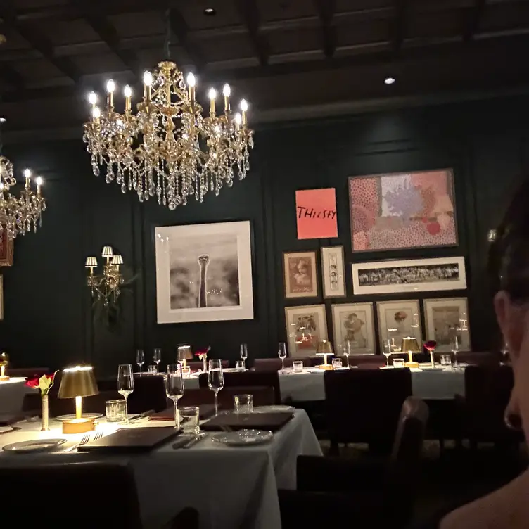 Papi’s - Elegant Steakhouse in London, Ontario - Events' Realm