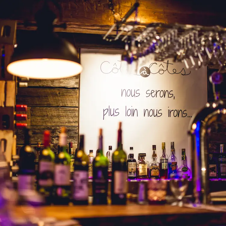 Côtes à Côtes Resto-Grill - Mis à jour en 2025, Restaurant Français à ...