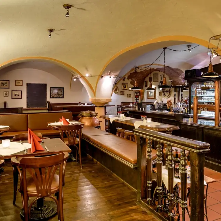 Dampftheo - Bar & Restaurant Restaurant - Freising, BY | OpenTable