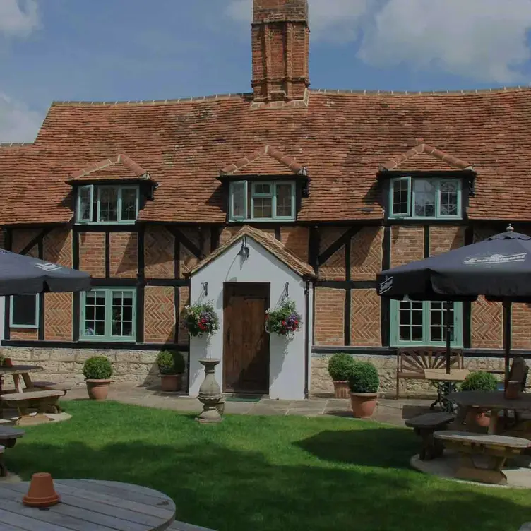The Bell at Hardwick - Updated 2025, Pub in Aylesbury, Buckinghamshire