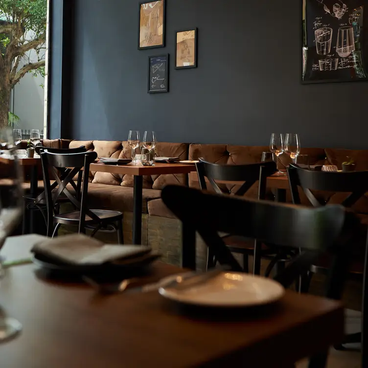 Vu Restaurant - Surry Hills - Updated 2024, Modern European Restaurant ...