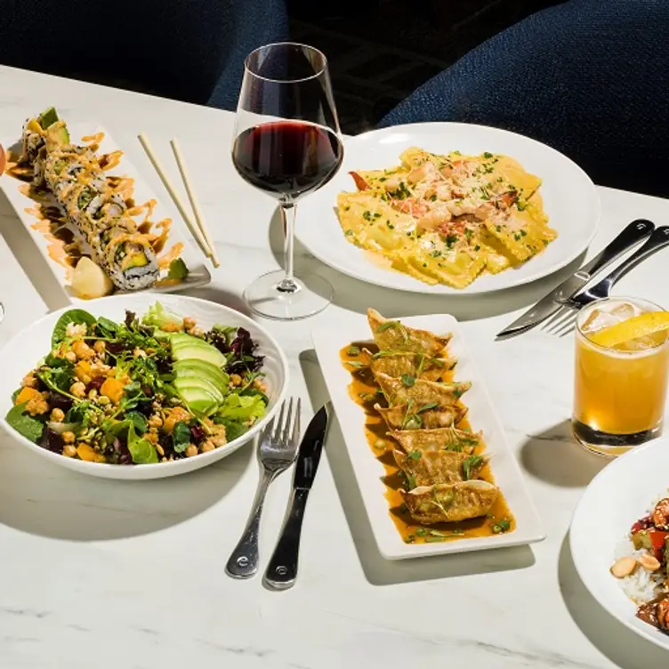 Earls Kitchen + Bar - Westhills - Calgary Restaurant - Calgary, , AB ...