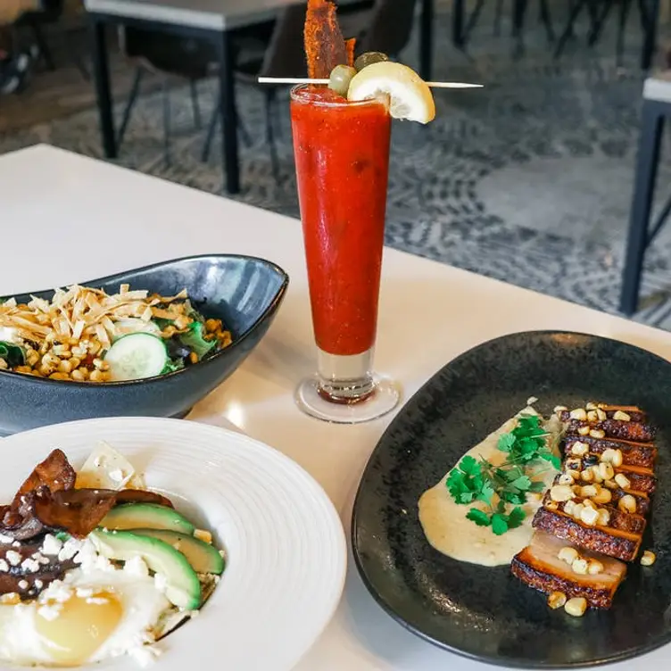 Restaurante FireLake Grill House and Cocktail Bar - Actualizado en 2023 ...