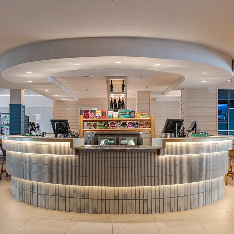 Restaurante Full Moon Hotel - Sandgate, AU-QLD | OpenTable