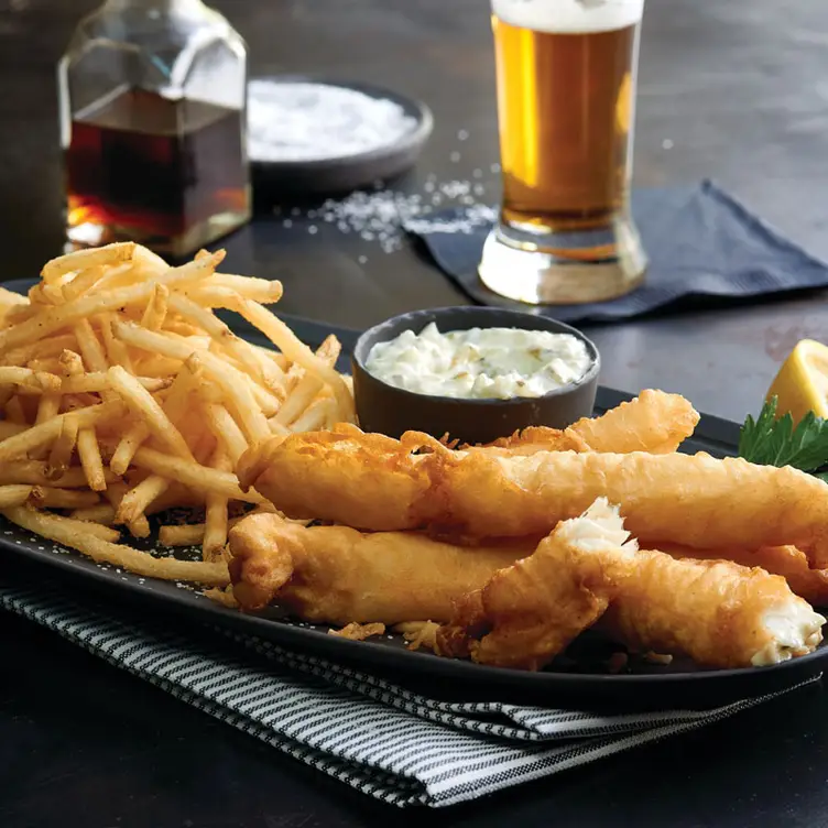 Brick House Tavern + Tap - Chesterfield Restaurant - Chesterfield, MO ...