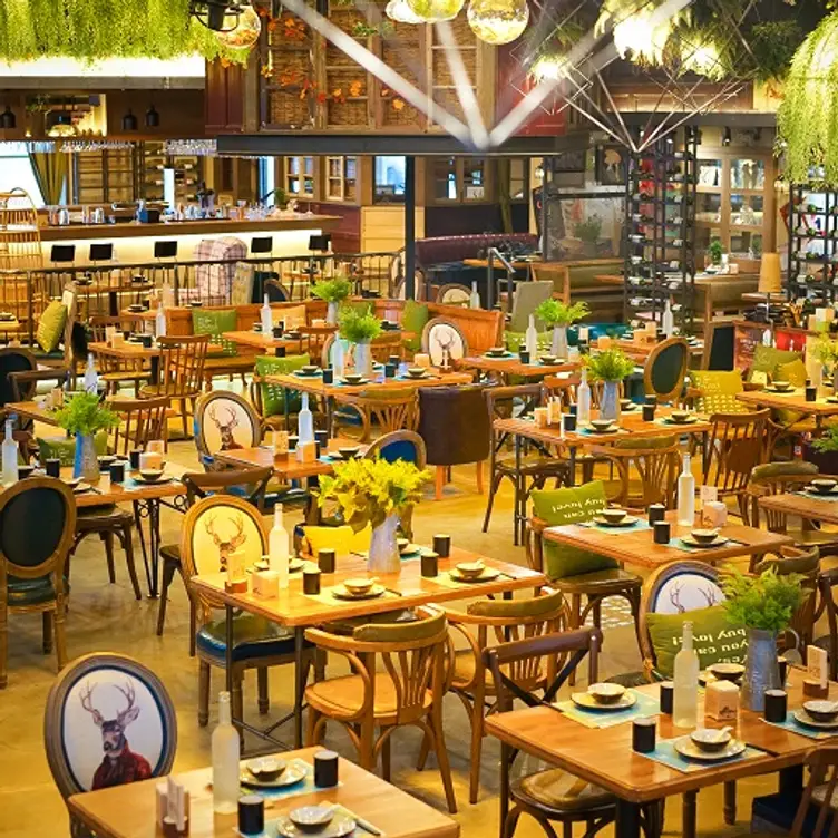 Restaurante Hutaoli Music Restaurant & Bar - Toronto - Markham, ON ...