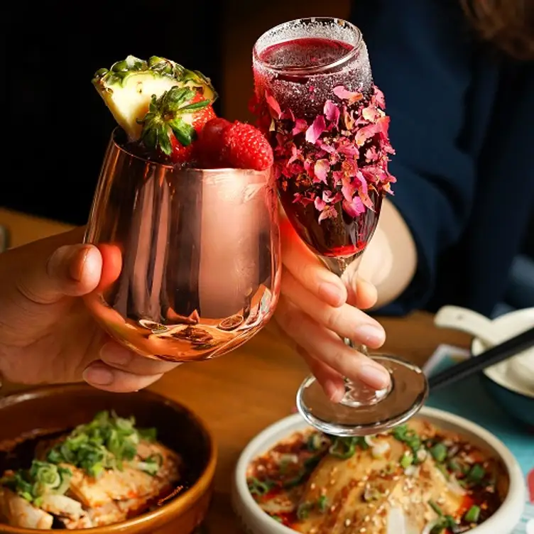 Restaurante Hutaoli Music Restaurant & Bar - Toronto - Markham, ON ...