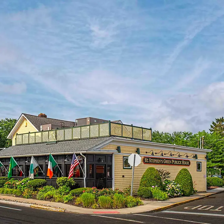 St. Stephen's Green Publick House Restaurant - Spring Lake Heights ...