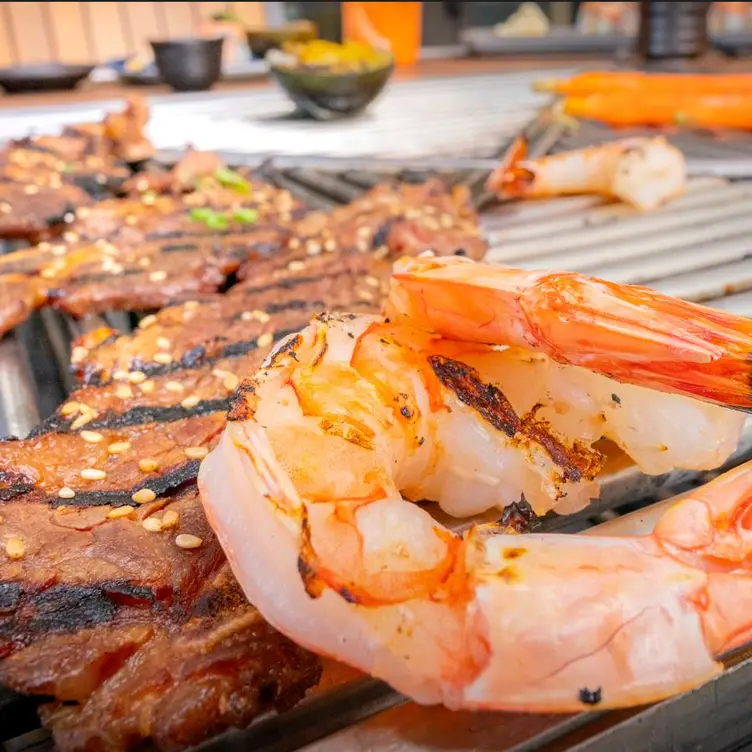 Easy Volcano Shrimp Recipe 2023 - AtOnce