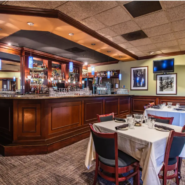 deSha's American Tavern Restaurant - Cincinnati, OH | OpenTable