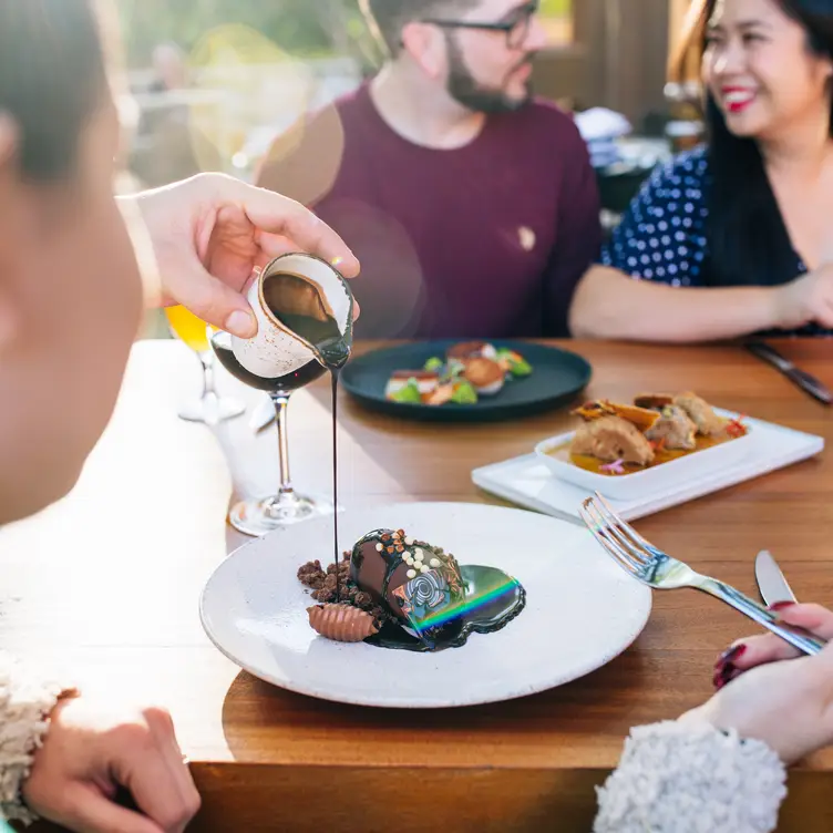 Meritage an Urban Tavern at the JW Marriott Desert Ridge Resort & Spa ...