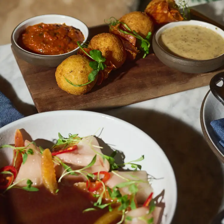 Ristorante Per L'Ora Restaurant - Los Angeles, , CA | OpenTable