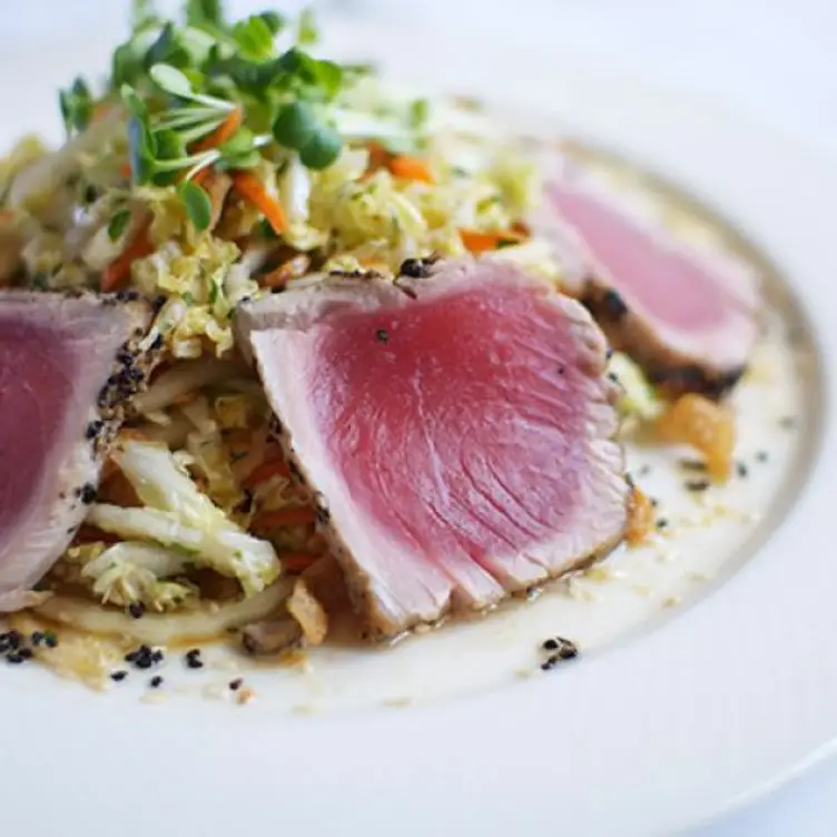 Esquire Grill - SMF Airport Terminal B Post-Security Restaurant ...