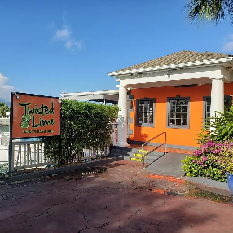 Restaurante Twisted Lime Sports Bar & Grill - Nassau, New Providence ...