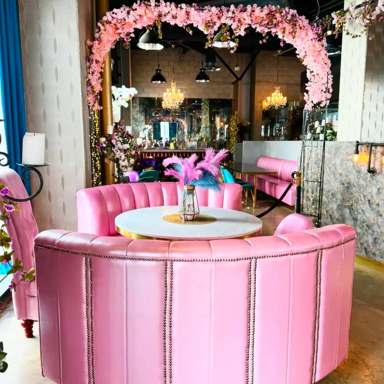 Restaurante The Pink Rabbit by Tho Tho - Melbourne, AU-VIC | OpenTable