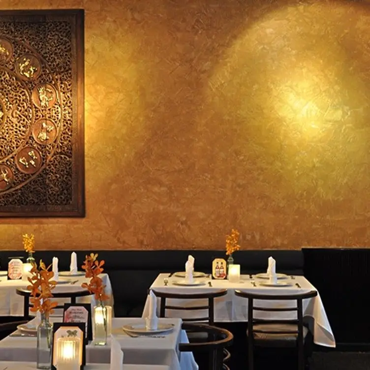 Chan Dara Larchmont - Updated 2025, Contemporary American Restaurant in ...