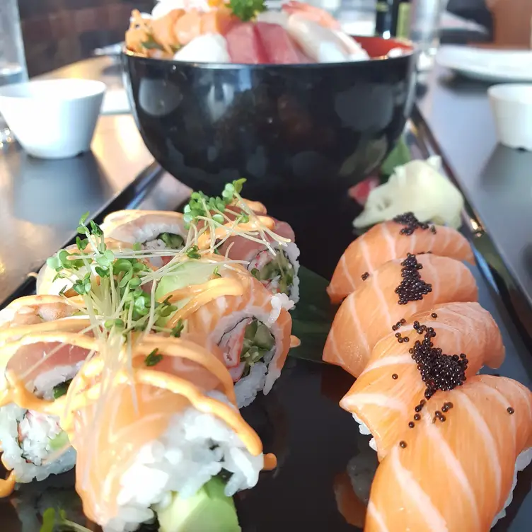 Sumo Fresh Restaurant - London | OpenTable