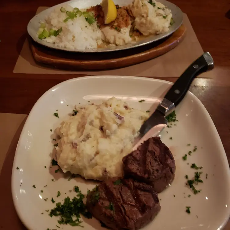 Red Fox Bar & Grille Restaurant - Jackson, NH | OpenTable