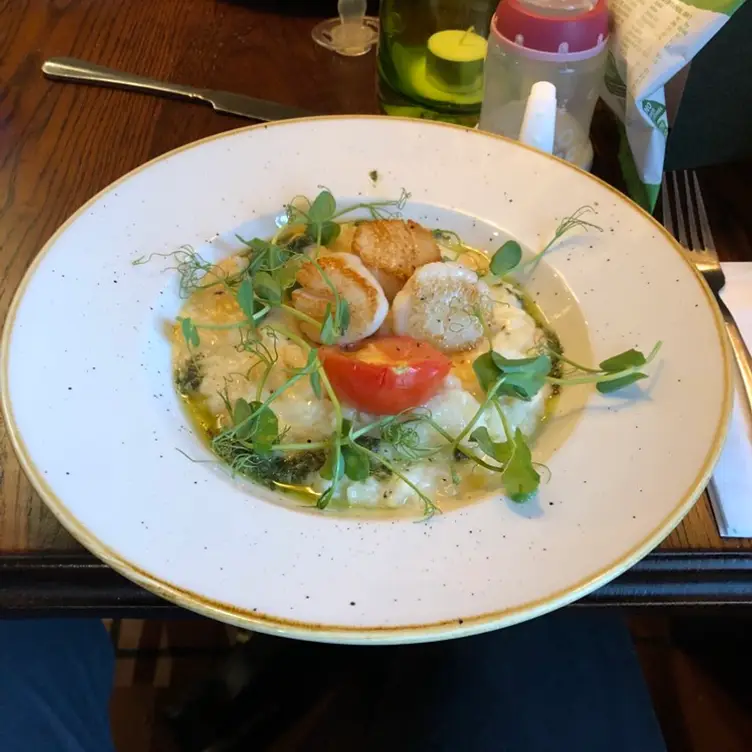 Restaurante The Balloch House - Alexandria, , Dunbartonshire | OpenTable