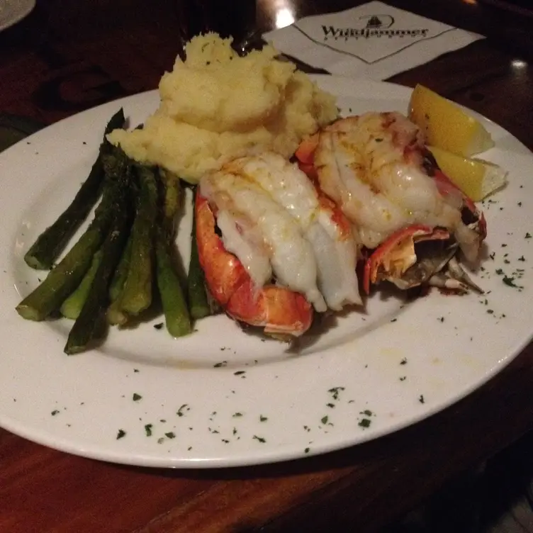 Windjammer Restaurant - Updated 2024, Asador in South Burlington, VT