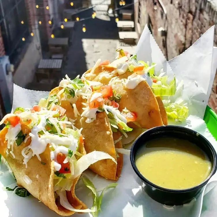 El Indio Botanas Y Cerveza - Updated 2025, Mexican Restaurant in Santa ...