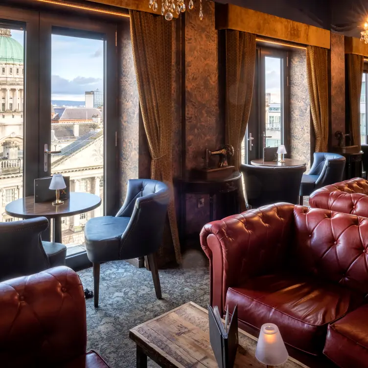 The Loft at Ten Square - Actualizado en 2024, Bar De Cócteles en ...