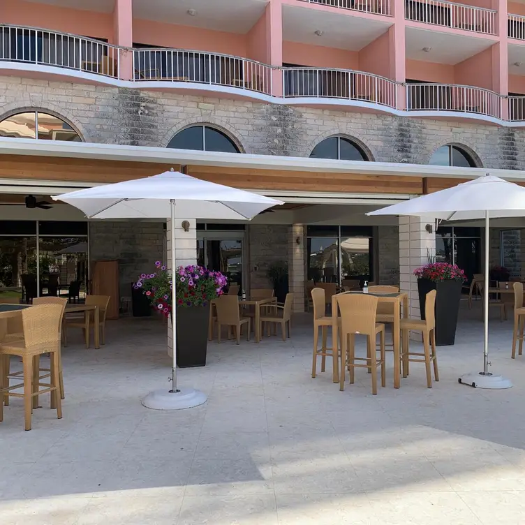 Crown & Anchor - Hamilton Princess & Beach Club Restaurant - Hamilton ...