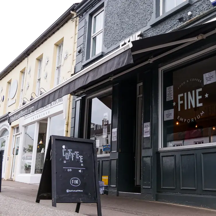 The Wood Fired Pizza Shack at FINE - Actualizado en 2024, Pizzería en ...